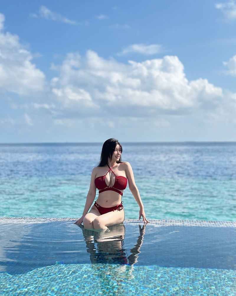 Yao Caichen เน็ตไอดอลไต้หวัน อวดสัดส่วนขยี้ใจชาวเน็ต