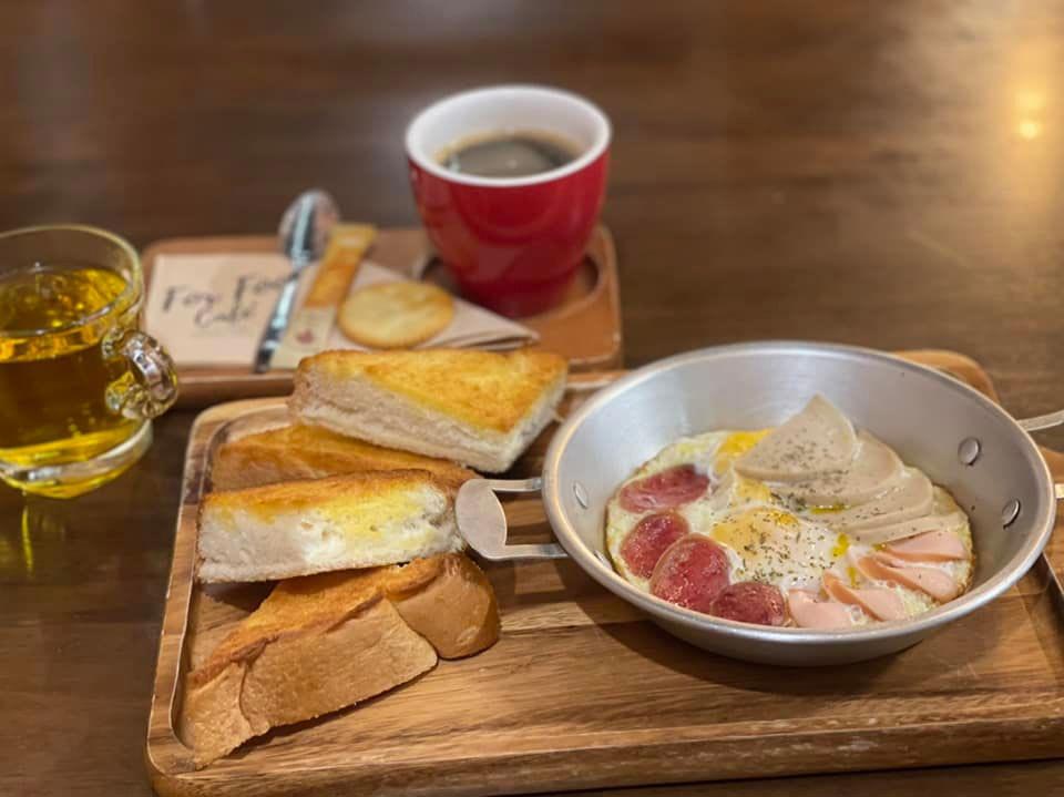 คาเฟ่สุรินทร์ บรรยากาศดี กาแฟหอม มุมพักผ่อนระหว่างวัน