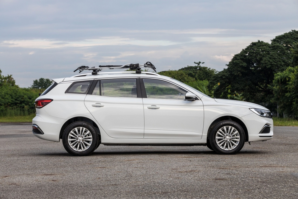 MG EP Plus รถ EV พ่อบ้าน ลดราคาล้างสต็อก เหลือ 469,900 บาท