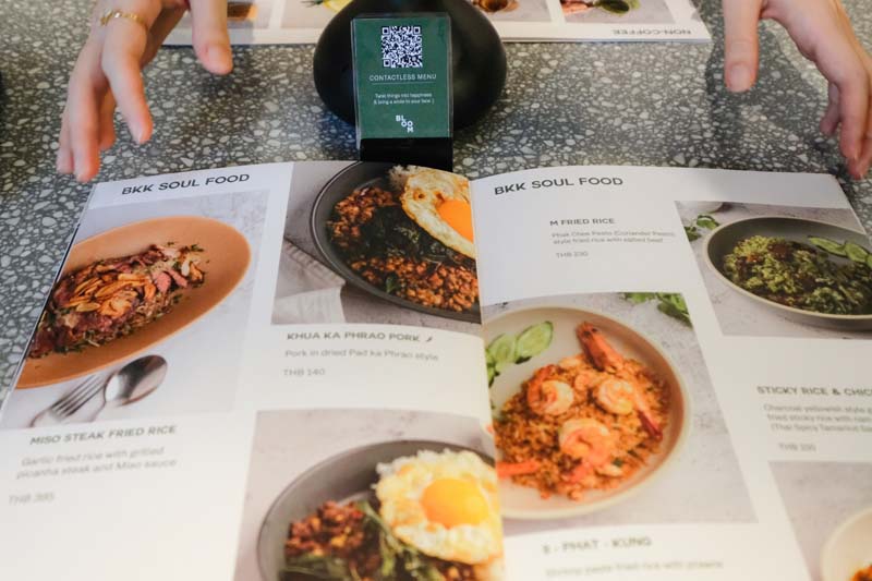 BLOOM DINING ร้านอาหาร คาเฟ่พระราม 9 ขึ้นชื่อเรื่อง Soft Pretzel