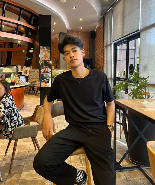 แฟนแพรี่ คือใคร เปิดวาร์ป น้องฟอร์ด หนุ่มหน้าใสจากบุรีรัมย์