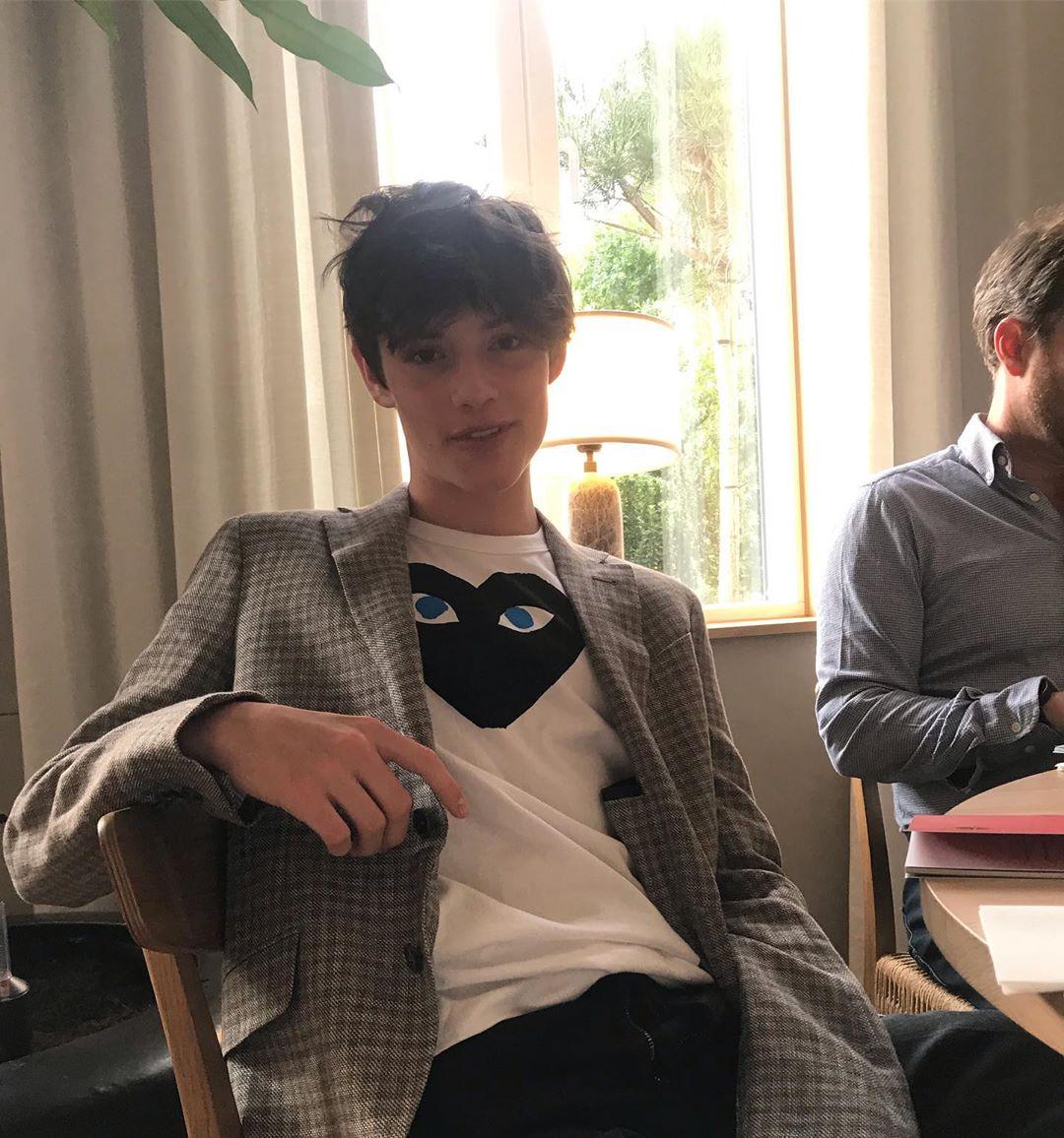 Louis Partridge พระเอกหนุ่มหล่อขวัญใจสาวไทยจาก Enola Holmes