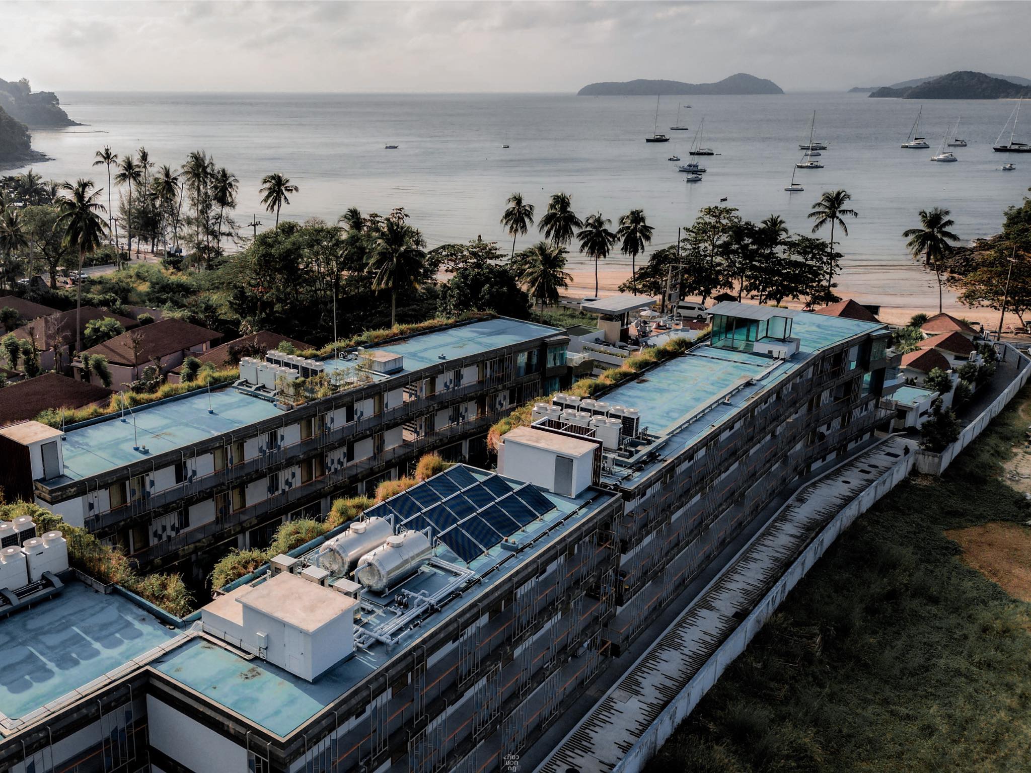 Panwaburi Beachfront Resort โรงแรมภูเก็ต บรรยากาศสุดชิล