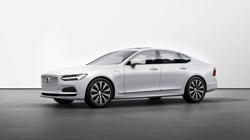 Volvo S90 Recharge 2022 ราคา 3290000 บาท รถยนต์ซีดานปลั๊กอินไฮบริด ขนาดกลาง