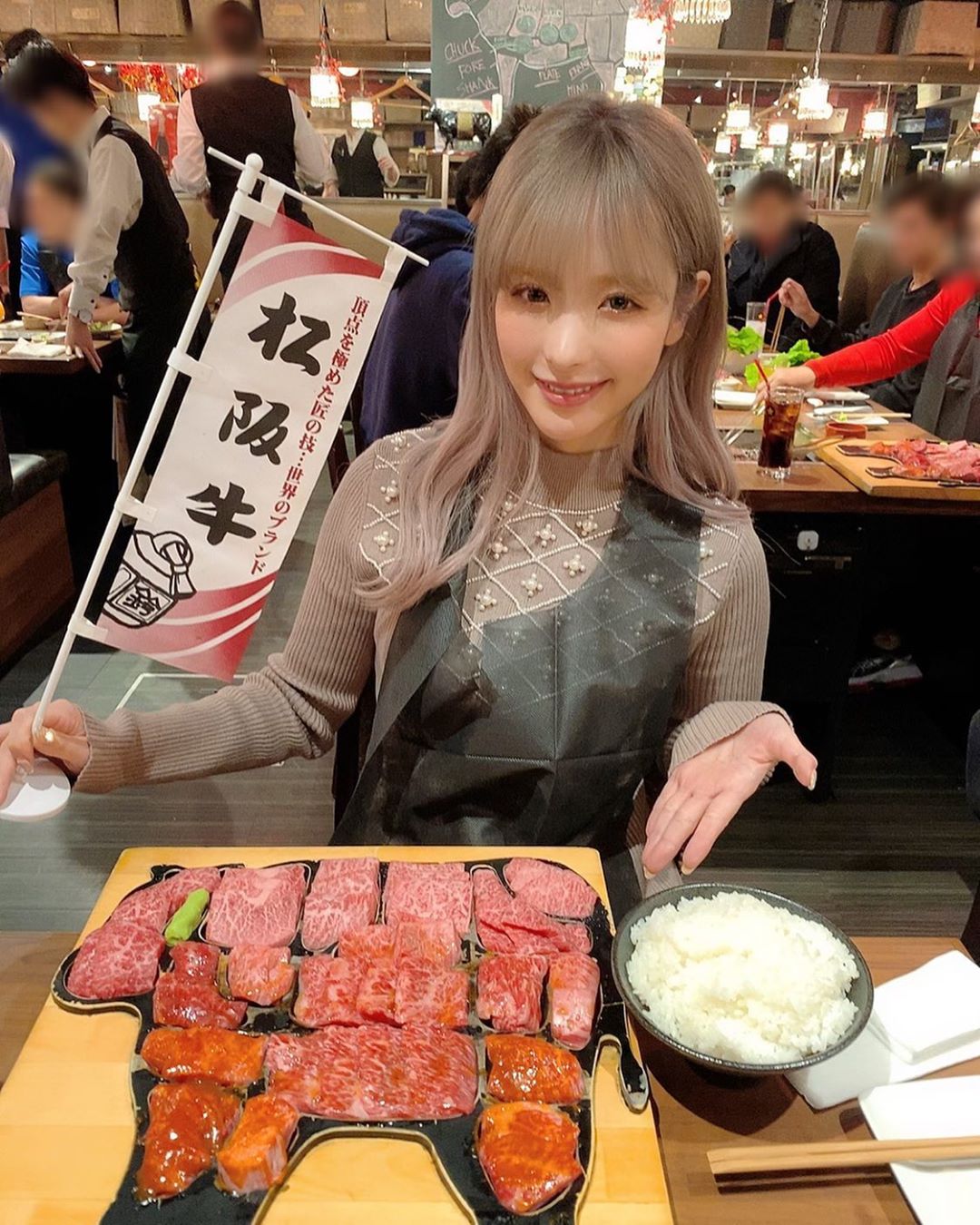 เปิดวาร์ป Kana Momonogi นางเอก JAV ผู้รักการคอสเพลย์ งานดี