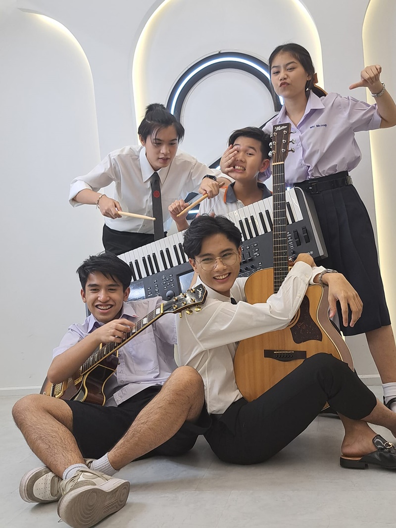 อัลบั้มภาพ yes indeed band ประวัติ yes indeed band วงมัธยมสุดฮอต