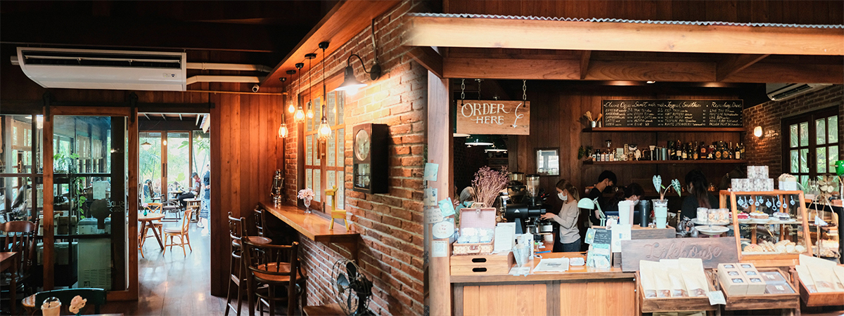 Lifehouse Cafe & Kitchen คาเฟ่ฉะเชิงเทรา บรรยากาศร่มรื่น