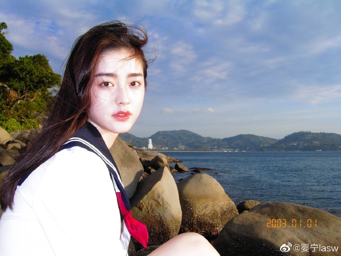 Ying Ning นางแบบแดนมังกร สวยละลายใจหนุ่ม ๆ ชาวไทย