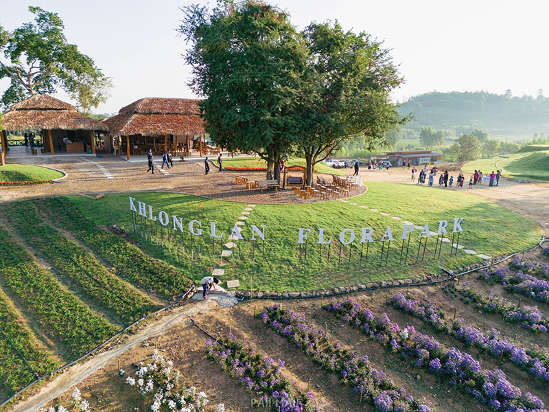 Khlong Lan Flora Park สวนดอกไม้คลองลาน ฟลอร่า พาร์ค กำแพงเพชร