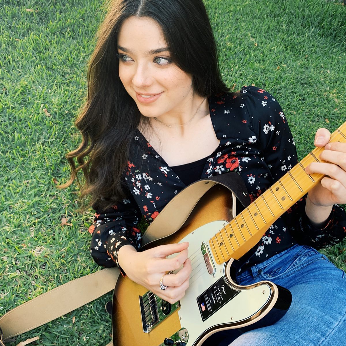 Tash Wolf มือกีตาร์สาวออสซี่ สวยน่ารักระดับนางฟ้า