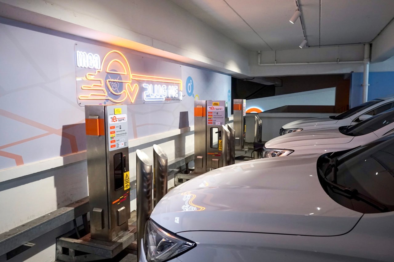 MEA เปิดตัว PLUG ME EV นวัตกรรมควบคุมหัวชาร์จ EV อัจฉริยะใจกลางเมือง