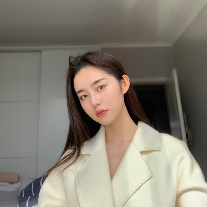 Ying Ning นางแบบแดนมังกร สวยละลายใจหนุ่ม ๆ ชาวไทย