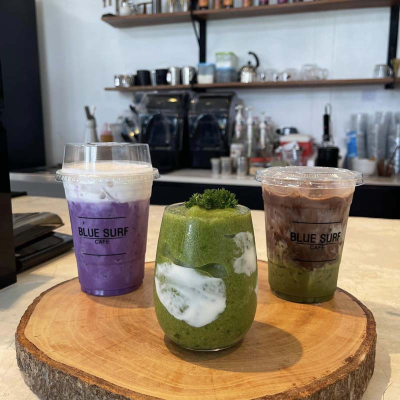 คาเฟ่สิชล BLUE SURF CAFE by Sichon cabana คาเฟ่ริมทะเลสุดชิล