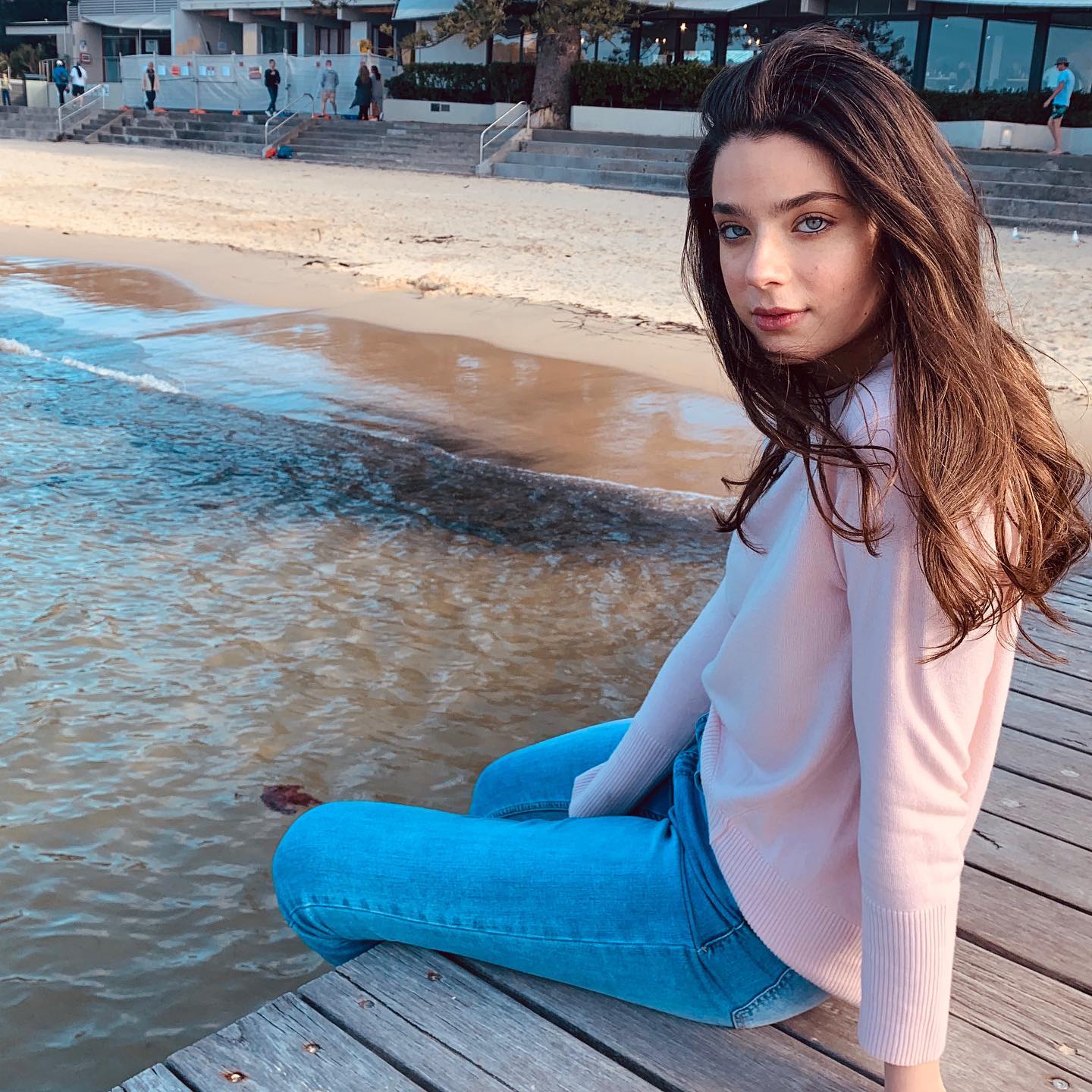 Tash Wolf มือกีตาร์สาวออสซี่ สวยน่ารักระดับนางฟ้า