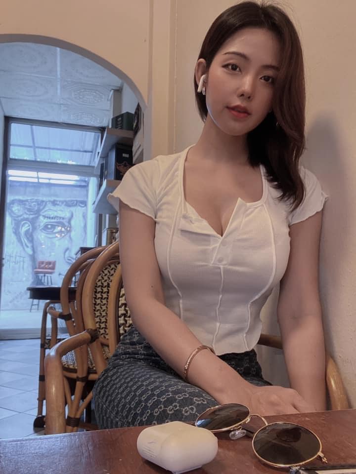 แอนนี่ อริสา ครูสายรันเนอร์ สวยสะกดสายตาชาวเน็ตทั้งโซเชียล