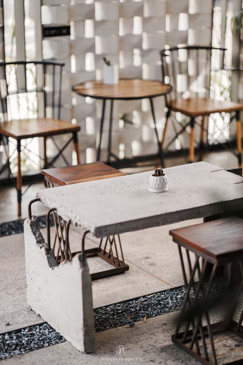 ชวนนั่งชิล DEV 5.1 Café & Space คาเฟ่เท่ ๆ ย่านนวลจันทร์ กรุงเทพฯ