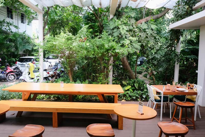 Yellow Lane Cafe คาเฟ่อารีย์สุดฮิต บรรยากาศดีน่านั่งต้องเช็กอิน