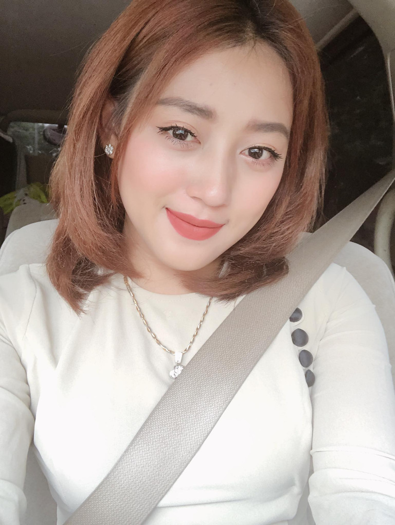 Poe Ei Ei Khant ดาราสาวภรรยาสุดสวย อ่อง ธู ดาวเตะเมียนมา