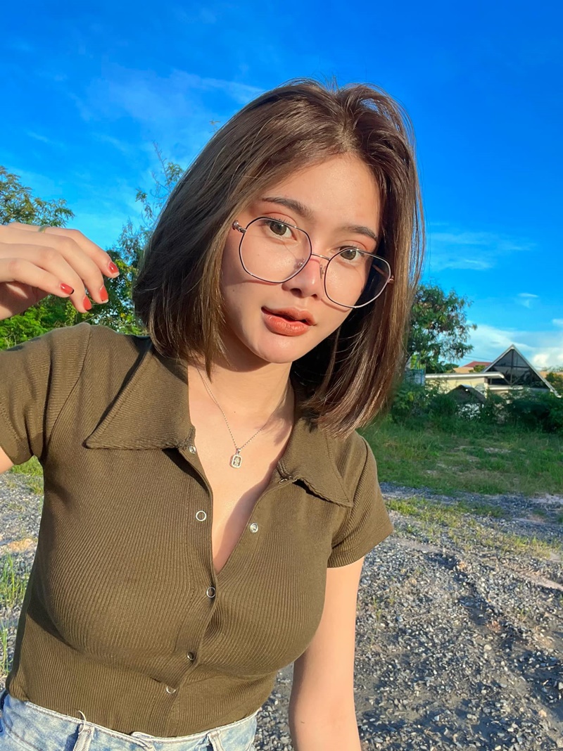 น้ำแข็ง ทิพวรรณ ประวัติ น้ําแข็ง ทิพวรรณ ลูกทุ่งอินดี้สาว