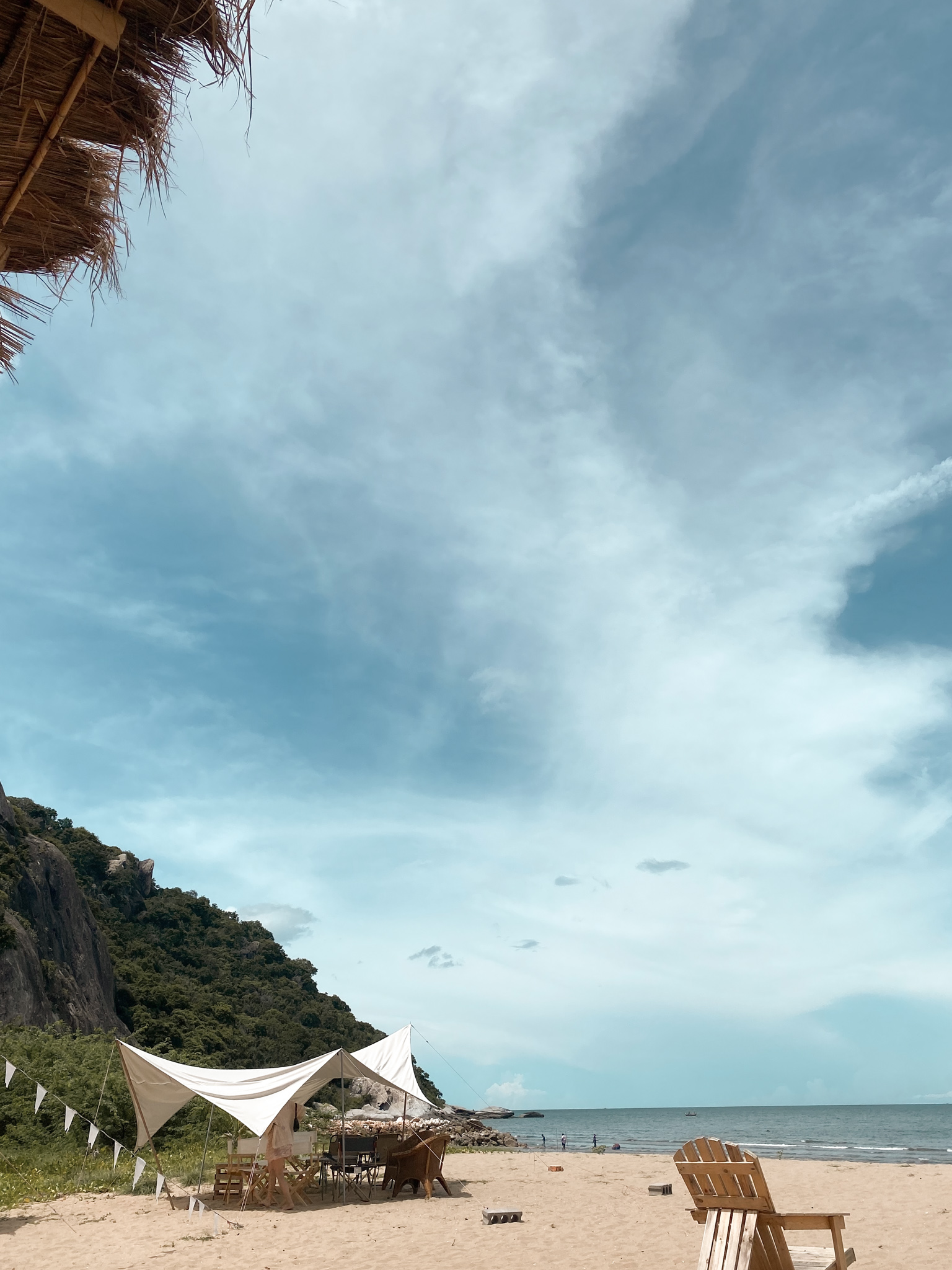 BAMP Beach camp & Cafe คาเฟ่ริมทะเลปราณบุรี