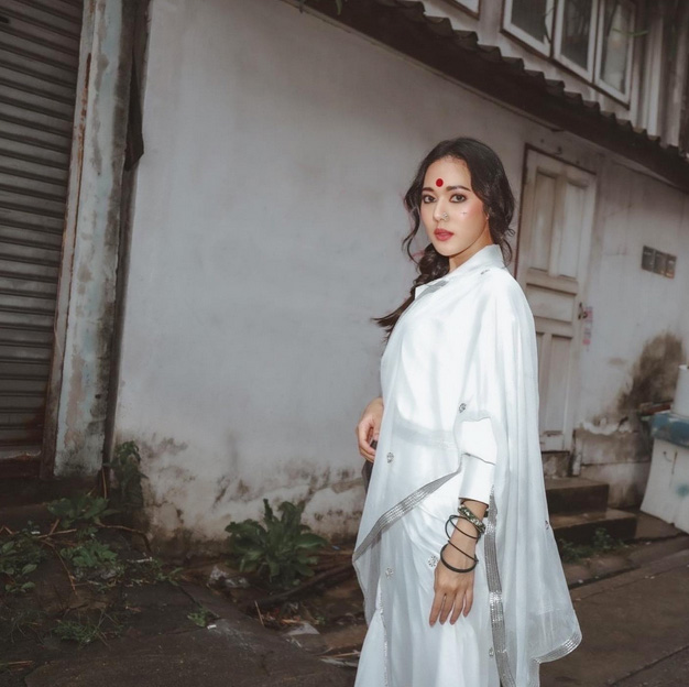 ดาราใส่ชุดส่าหรี เปิดลุคคนดังแต่งชุดอินเดีย อินกระแสคังคุไบฟีเว่อร์