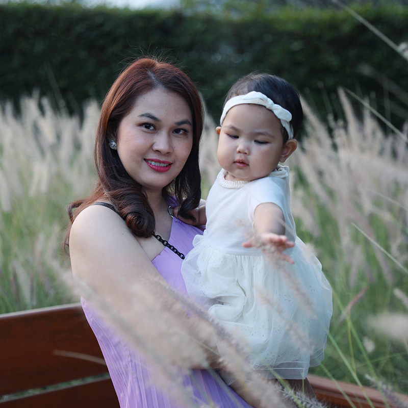 จูน เพ็ญชุลี ประวัติภรรยา หนุ่ม กะลา กับเส้นทางความรักสุดสตรอง