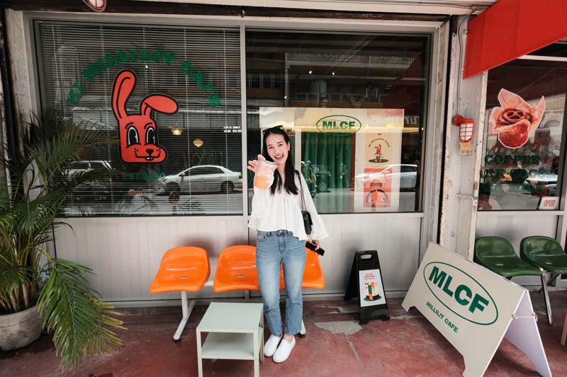 Millilit Cafe คาเฟ่เชียงใหม่ ย่านช้างม่อย สไตล์ Y2K สีสันสดใส