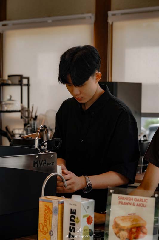 Yasu Coffee & More คาเฟ่เปิดใหม่ราชพฤกษ์ ร้านกาแฟไม้สไตล์ญี่ปุ่น