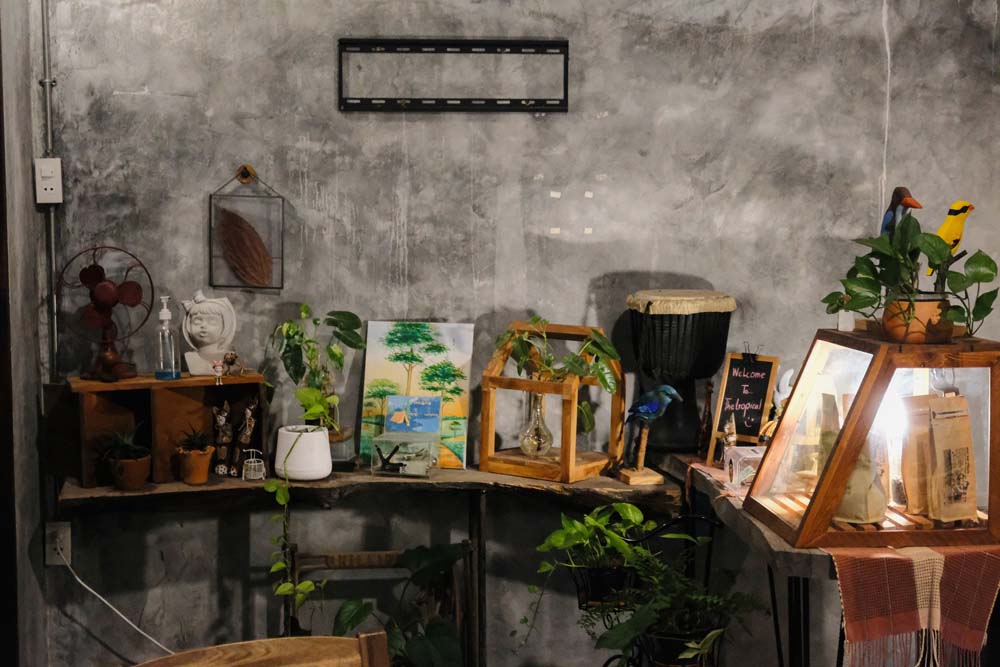 The Tropical Eco-Cafe คาเฟ่สวนผลไม้ ร้านกาแฟ slow bar นครนายก