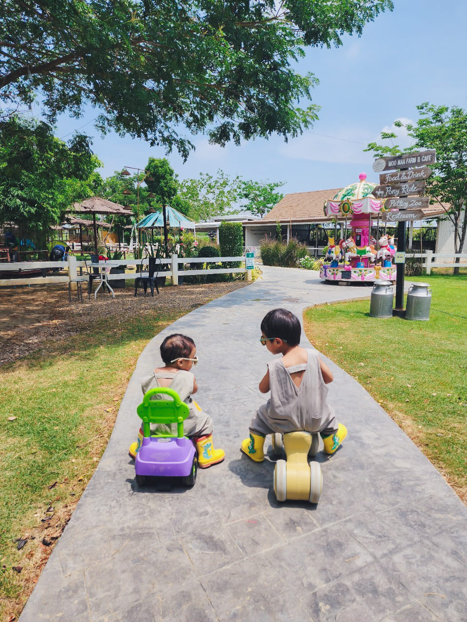 MooMaa Farm Cafe คาเฟ่ท่าม่วง กาญจนบุรี สไตล์โรงนา