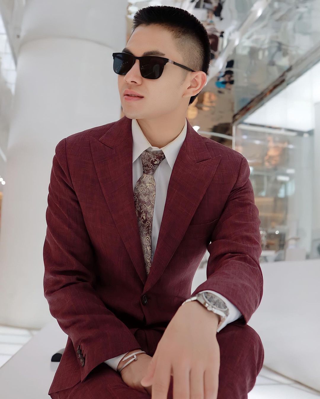 Win William เศรษฐีลาว หนุ่มยิ้มหวาน ถ่ายรูปคู่ เบลล่า ราณี เขาคือใคร