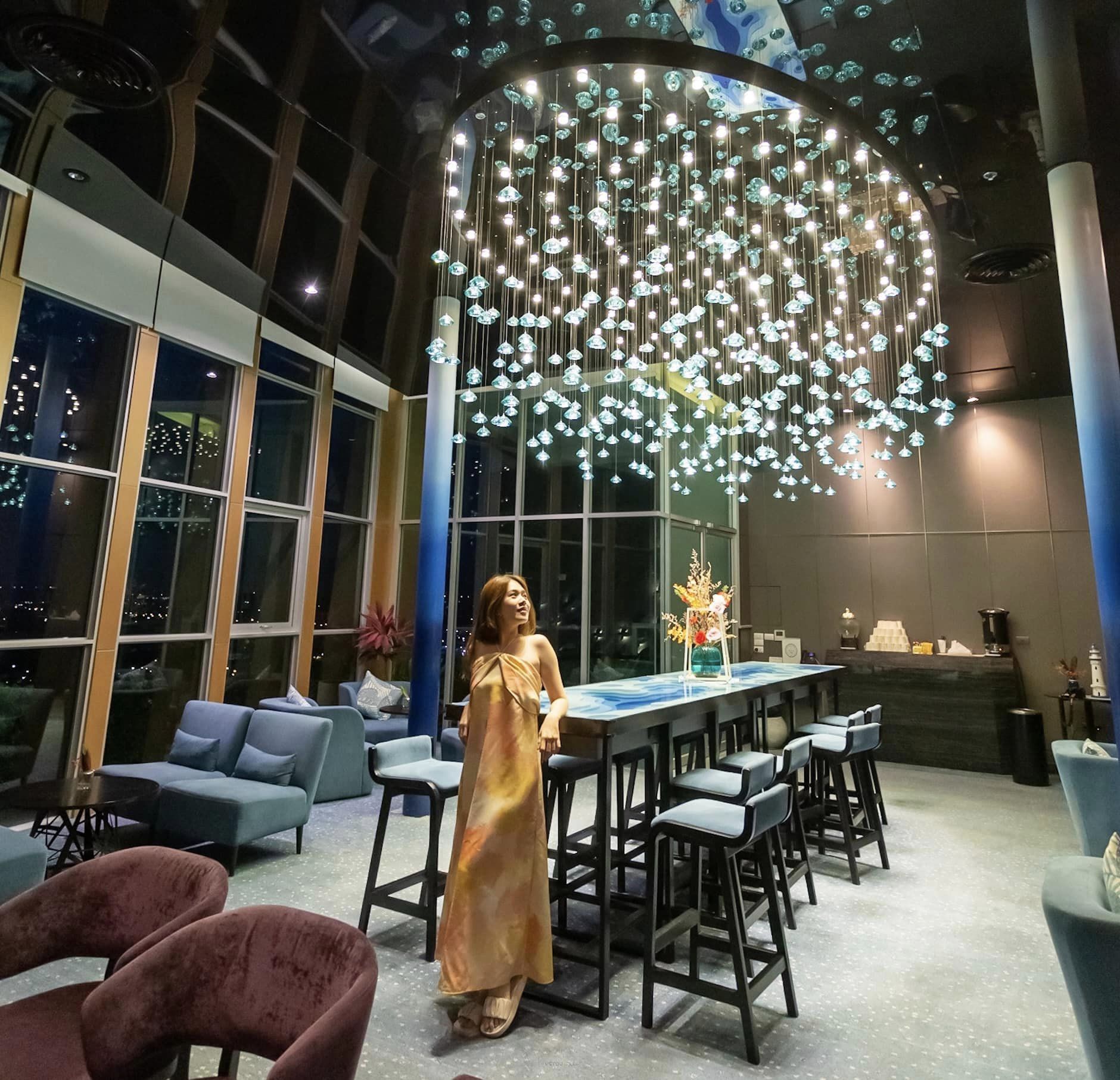 Centre Point Prime Hotel Pattaya โรงแรมมีสวนน้ำ The Wave Hawaii Wave Pool