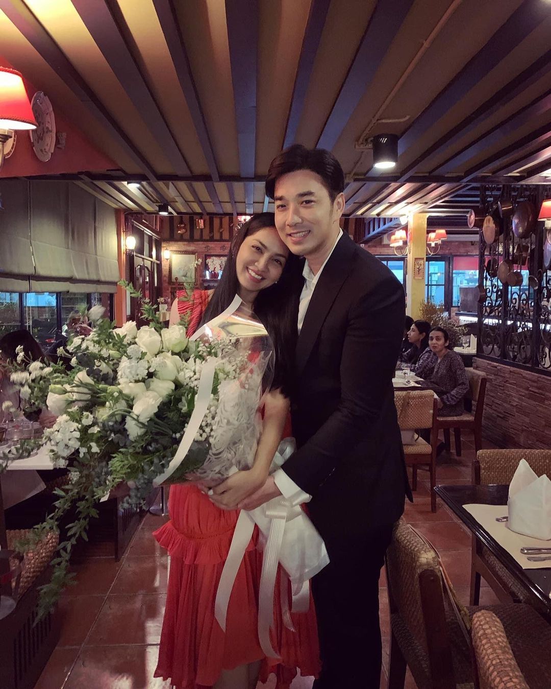 เจมส์ เรืองศักดิ์ สร้างบ้านริมทะเลสาบตามใจเมีย แต่โครงสร้างก็หลังใหญ่มาก