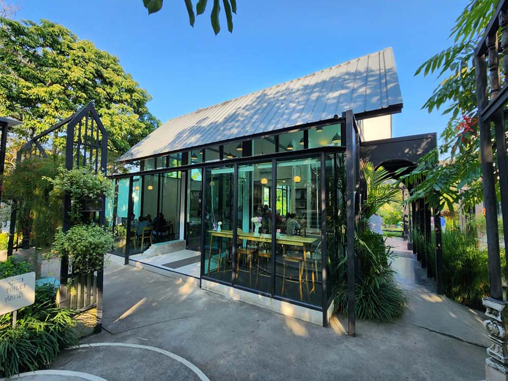 Fleur Cafe & Eatery คาเฟ่แม่ริม ที่เที่ยวเชียงใหม่น่าไปเยือน