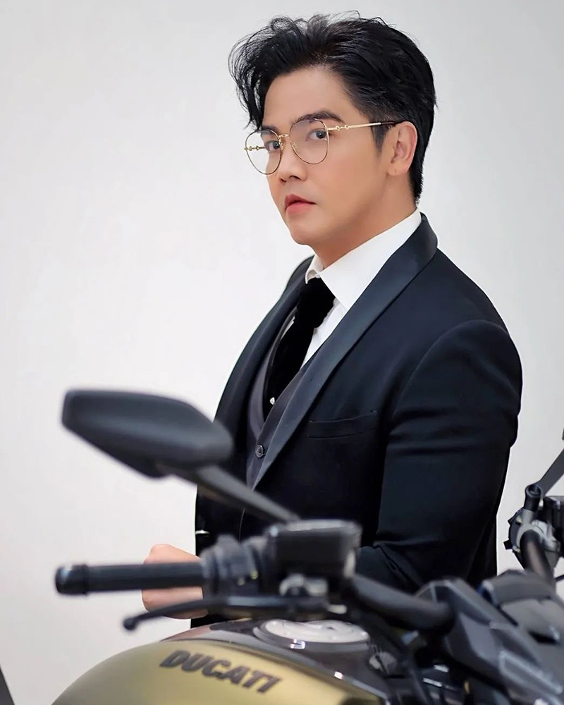 ดีเจพีเค หล่อและรวยมาก ซื้อ Lamborghini อึ้งเลย...คันนี้เหยียบ 30 ล้าน