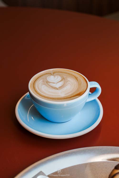 Waken BKK คาเฟ่ย่านตลิ่งชัน คาเฟ่ไม้น่ารักสไตล์โฮมมี่