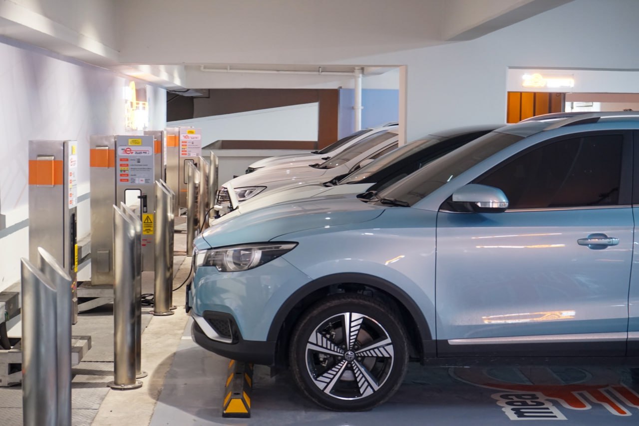 MEA เปิดตัว PLUG ME EV นวัตกรรมควบคุมหัวชาร์จ EV อัจฉริยะใจกลางเมือง