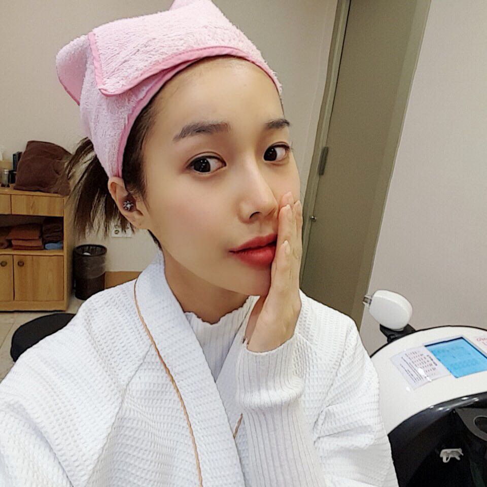 Han Nana ริงเกิร์ลสาวสุดฮอตแดนโสม ดีกรีความเซ็กซี่ Maxim