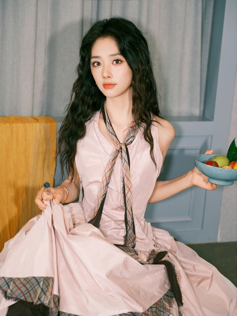 หวังอิ่งลู่ ประวัติ Wang Yinglu ผลงาน นางเอกจีน