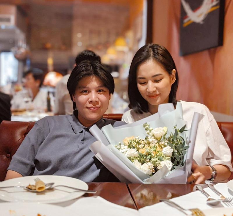 ต่าย ชุติมา เผยใช้สิทธิคนละครึ่ง ในการเลี้ยงลูกกับอดีตสามี ทิม พิธา