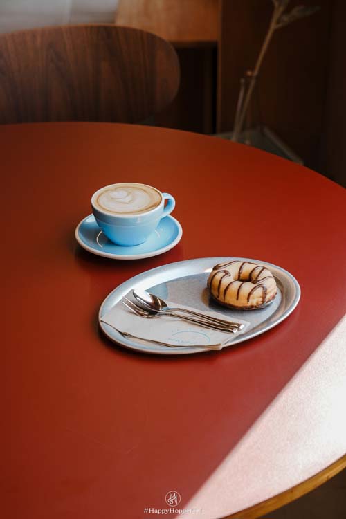 Waken BKK คาเฟ่ย่านตลิ่งชัน คาเฟ่ไม้น่ารักสไตล์โฮมมี่