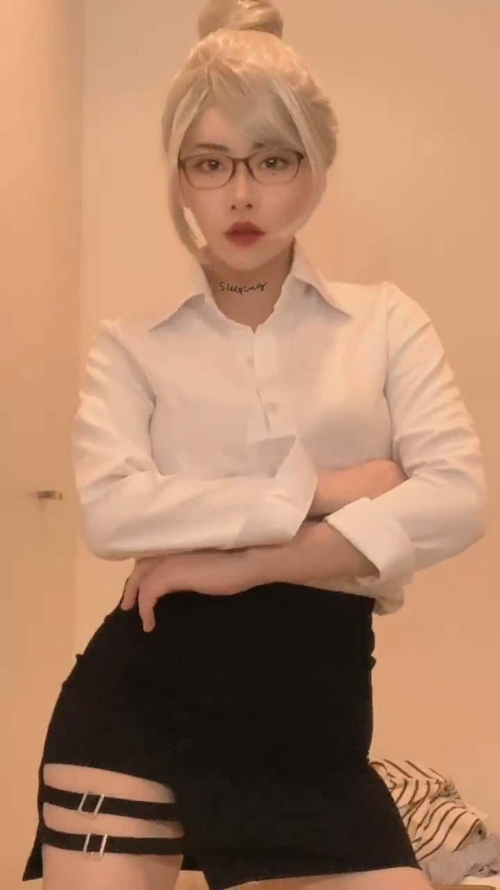 เอมิ ฟูคาดะ ดารา Av เบอร์ต้นของญี่ปุ่น ขึ้นแท่นดาว Tiktok แฟนคลับแห่ชมคลิปกว่า 10 ล้าน