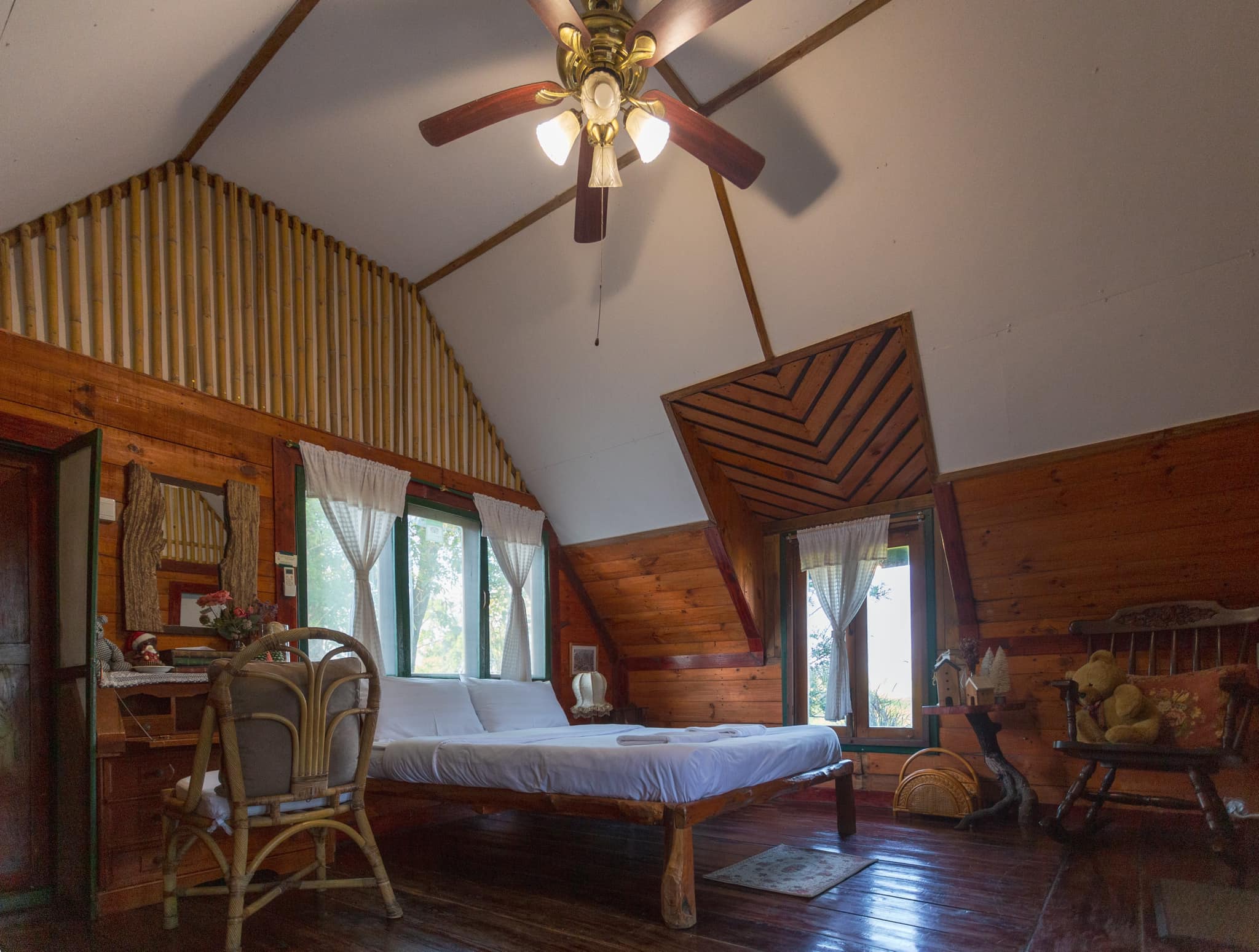 Rice Field Home Farm Stay & Cafe โฮมสเตย์ริมทุ่งนา ที่พักสระบุรี