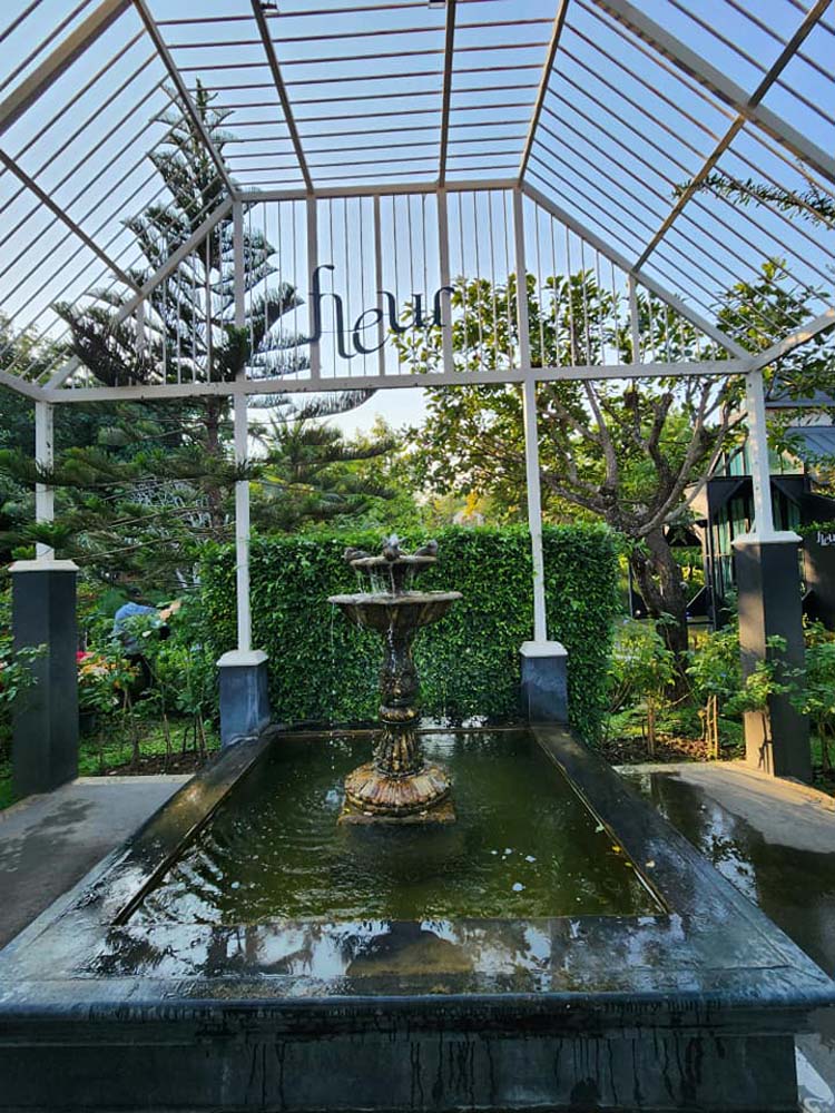 Fleur Cafe & Eatery คาเฟ่แม่ริม ที่เที่ยวเชียงใหม่น่าไปเยือน