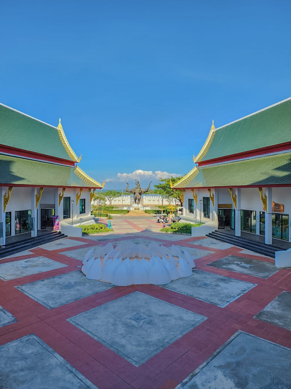 Legend Siam Pattaya ที่เที่ยวพัทยา สุดอลังการ