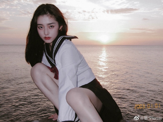 Ying Ning นางแบบแดนมังกร สวยละลายใจหนุ่ม ๆ ชาวไทย