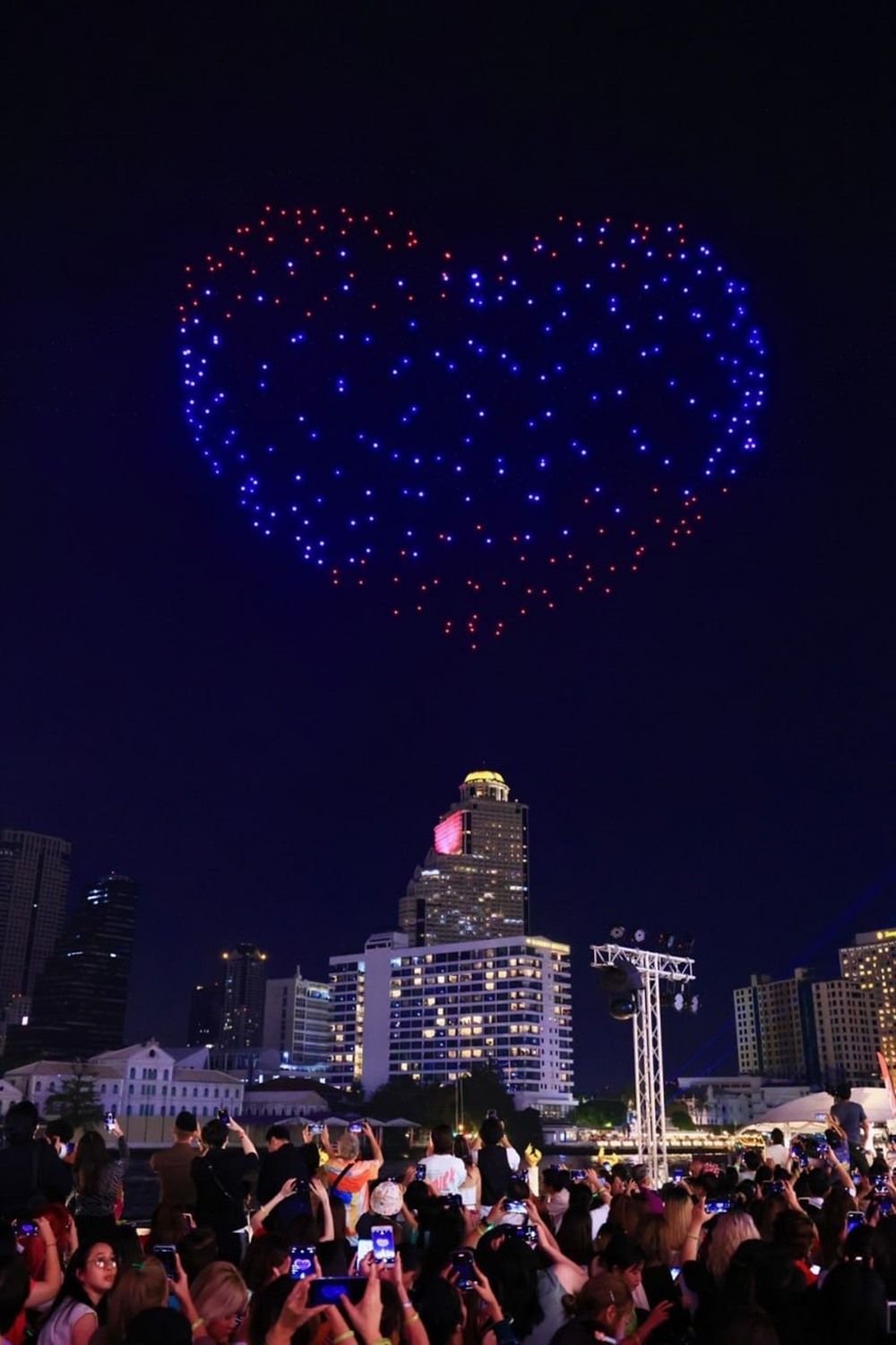 Countdown 2024 at ICONSIAM กับปรากฏการณ์ เคานต์ดาวน์ 2567 ที่สุดแห่งการ ...