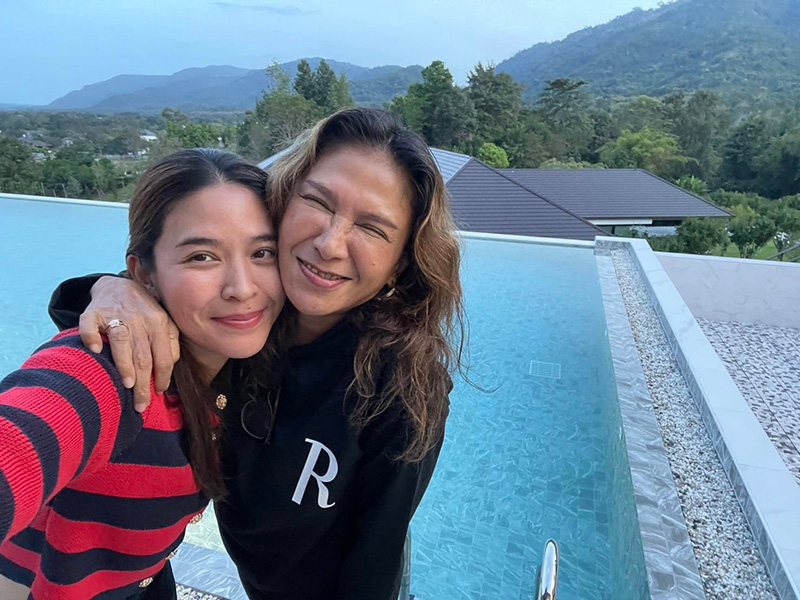 น้ำหวาน zaza แม่คือใคร ? เปิดวาร์ปแม่ดาราสาว ดีกรีพี่สาวคนดัง