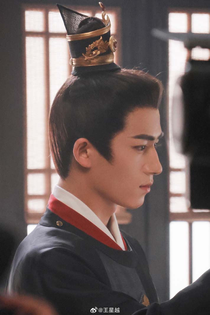 หวังซิงเยว่ ประวัติ Wang Xing Yue นักแสดงฝีมือปังที่น่าจับตามอง