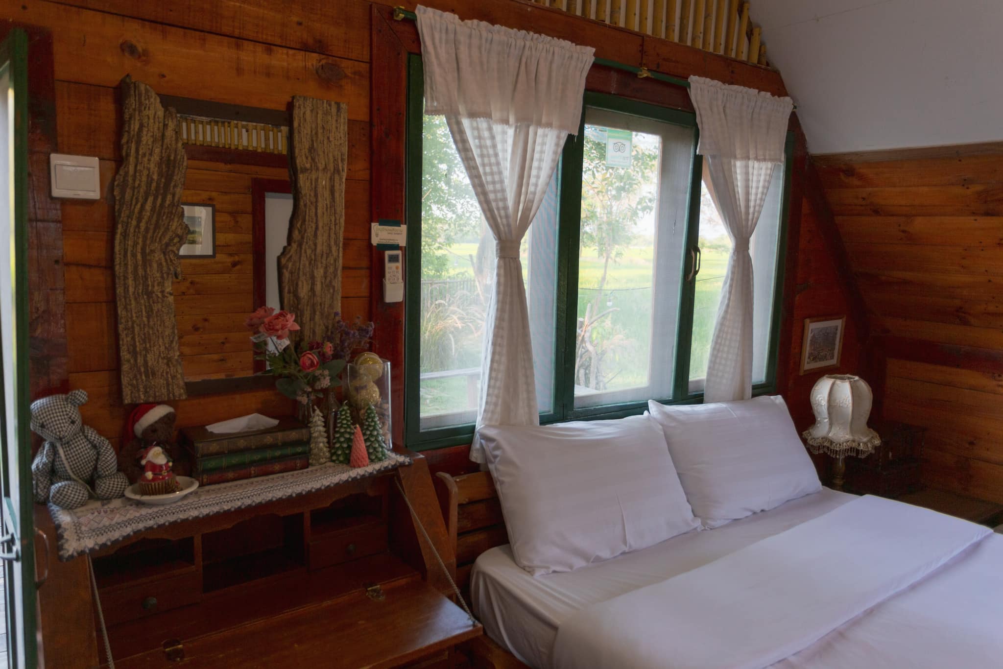 Rice Field Home Farm Stay & Cafe โฮมสเตย์ริมทุ่งนา ที่พักสระบุรี